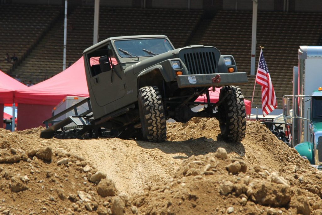 Jeeps Storm the York Fairgrounds – Offroaders.com provides information ...