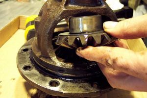 Detroit Locker Install – Offroaders.com provides information and ...