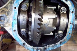 Detroit Locker Install – Offroaders.com provides information and ...